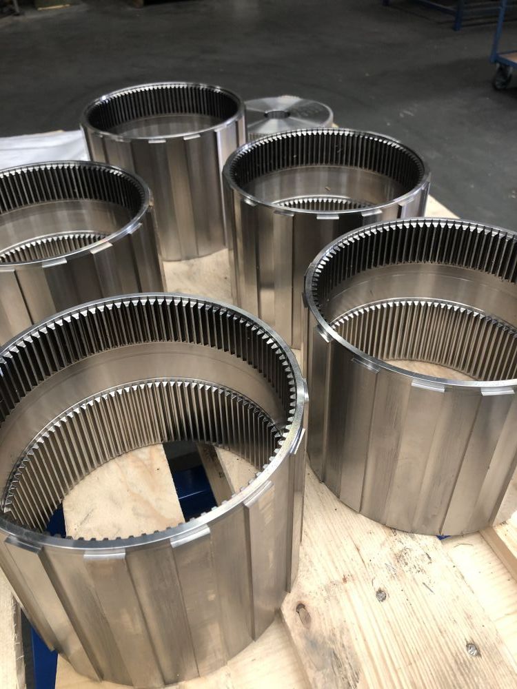 Internal gearing - Internal gearing using the broaching method ...